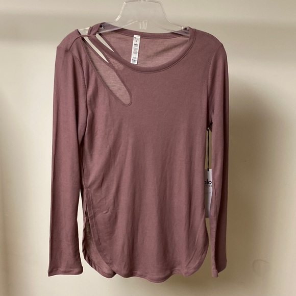 ALO Yoga | Tops | Alo Yoga Ribbed Peak Long Sleeve Woodrose | Poshmark